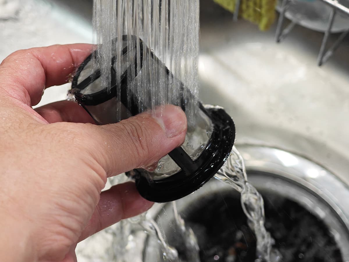 【レビュー】豆挽きから抽出までわずか90秒でおいしいコーヒーが抽出できるってホント？実際に使って検証してみたっ！ - MONOCOTO｜ モノがわかる コトが見える｜モノコト