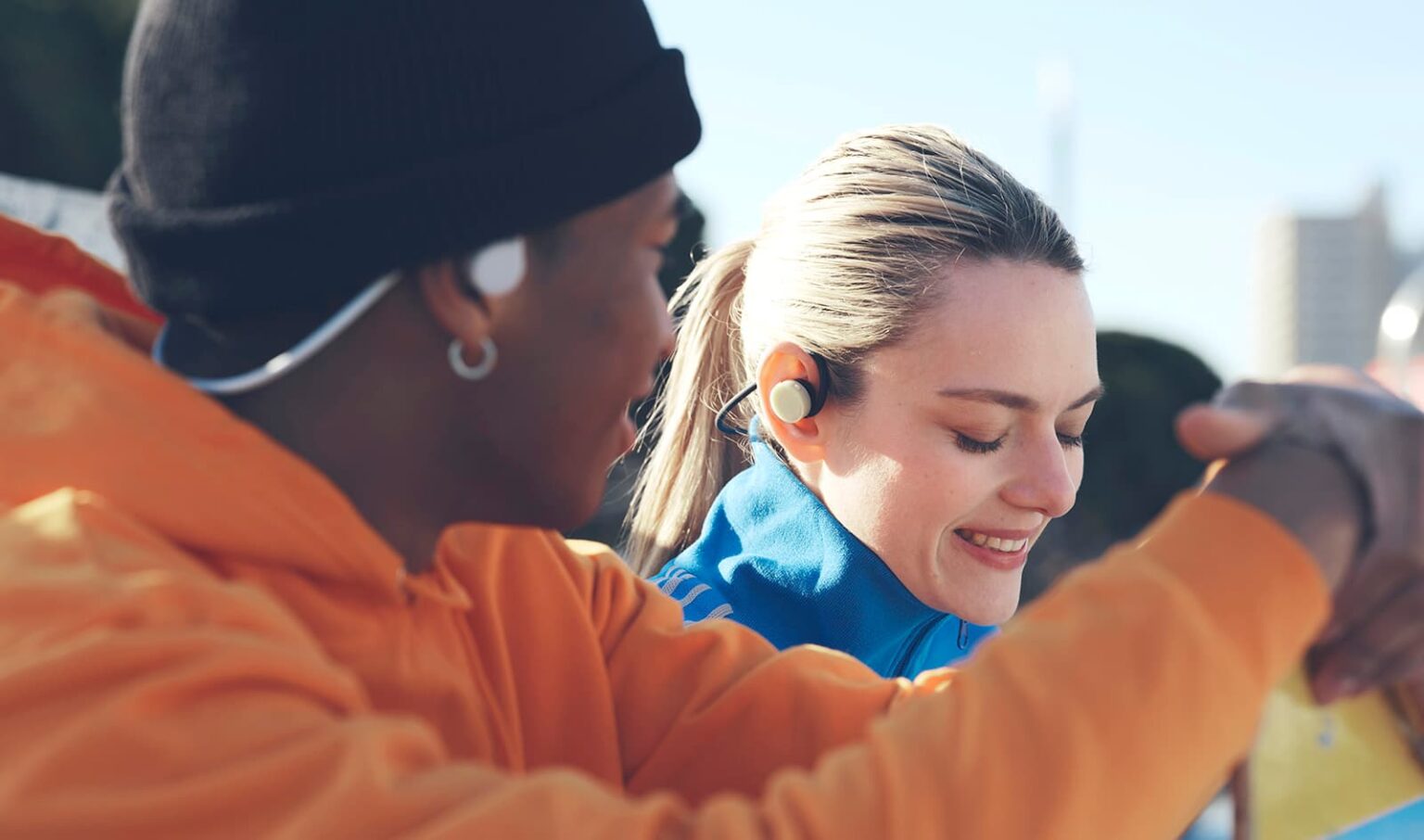 [nwm]軽量ネックバンド型の＂耳スピ＂「nwm GO」登場！快適な装着感と安定性でアウトドアやワークアウトなどにピッタリ - MONOCOTO｜ モノがわかる コトが見える｜モノコト