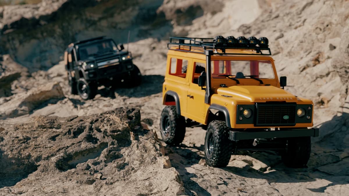 [RAYWOOD]実車さながらのRCカー間もなく発売！ 人気のトヨタ・ランクルとランドローバー・ディフェンダーで大自然を駆け抜ける - MONOCOTO｜ モノがわかる コトが見える｜モノコト