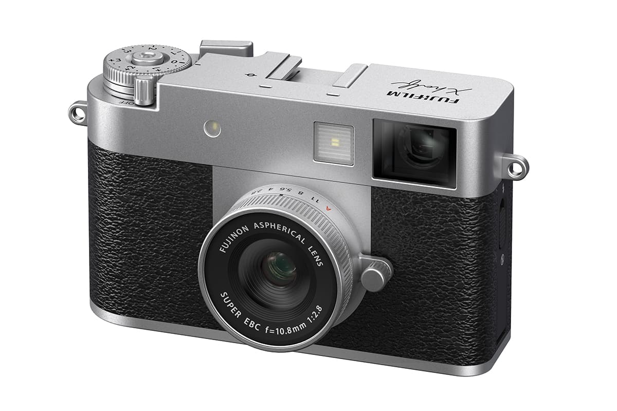 [富士フイルム]ハーフサイズカメラをモチーフにしたコンパクトデジタルカメラ発売！フィルムカメラライクな写真表現をデジタルで再現 - MONOCOTO｜ モノがわかる コトが見える｜モノコト
