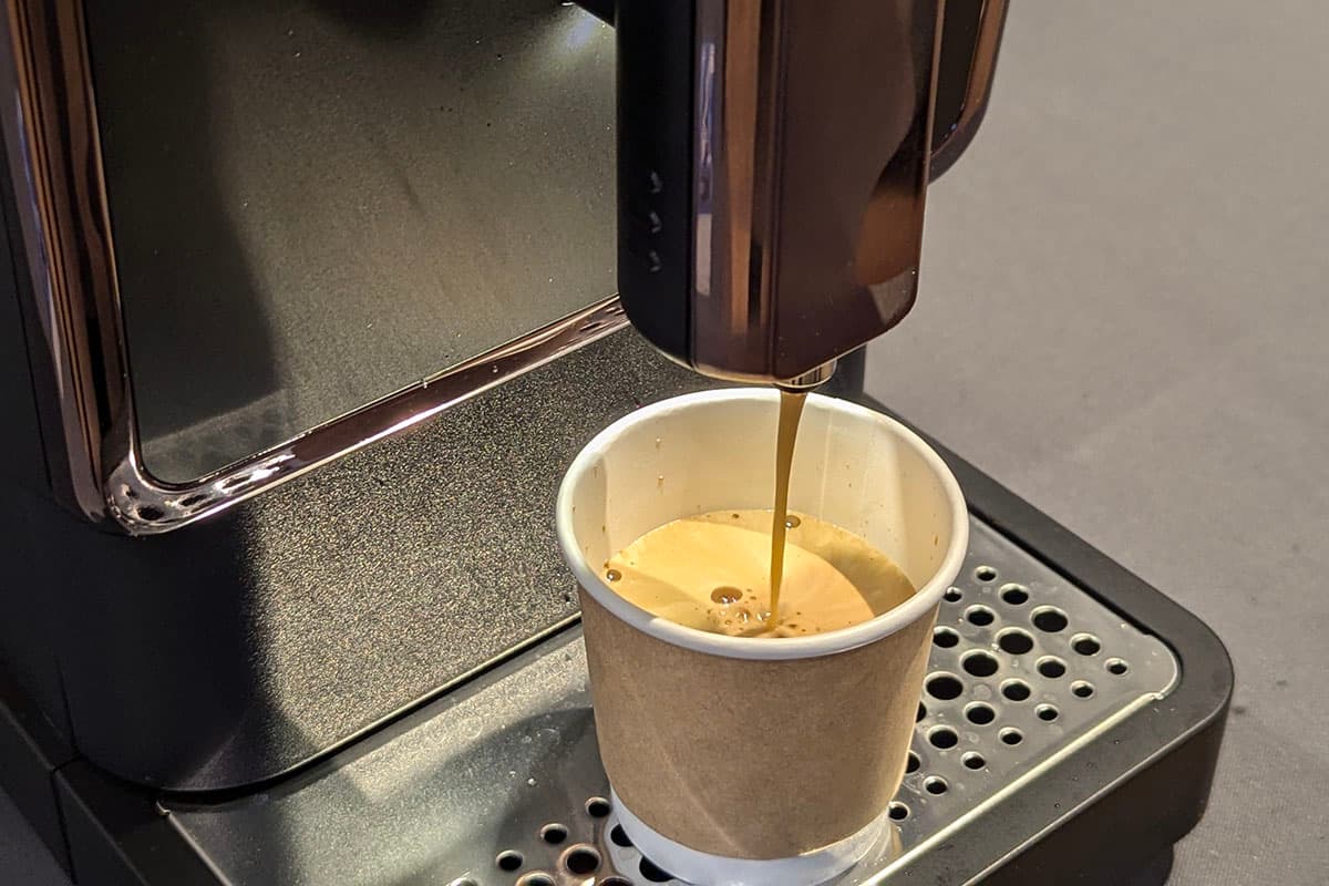 [レコルト]全自動エスプレッソコーヒーマシン”Makuake”で先行販売開始！ワンタッチで本格的なエスプレッソが楽しめる - MONOCOTO｜ モノがわかる コトが見える｜モノコト